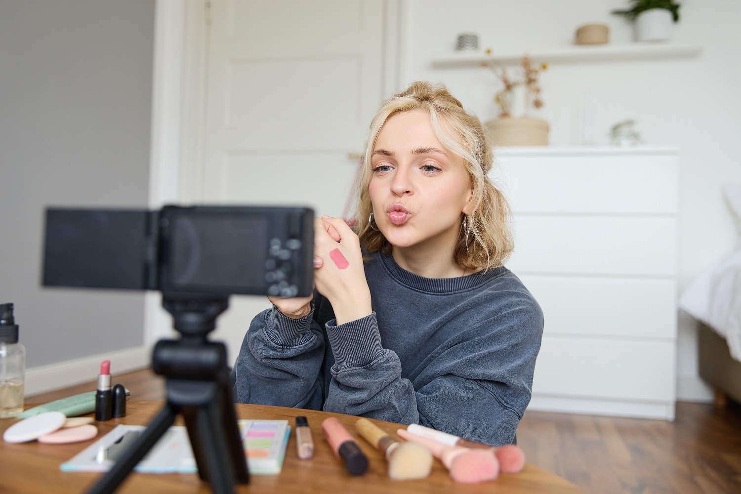 Influencer - kdo to je a kolik si vydělají ti nejlepší | Virtuální služby